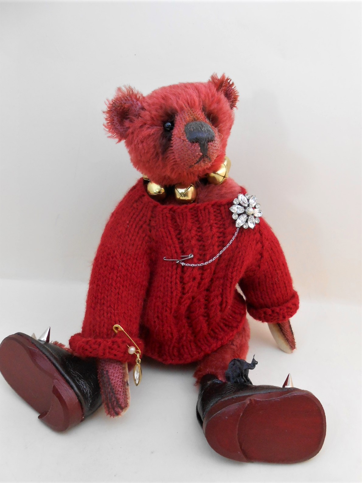 Traditional & Costume Bears – Samantha-jane Bears and Scallycats