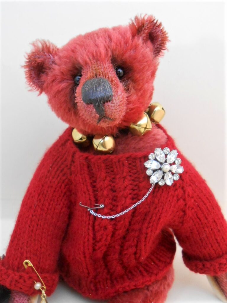 Traditional & Costume Bears – Samantha-jane Bears and Scallycats